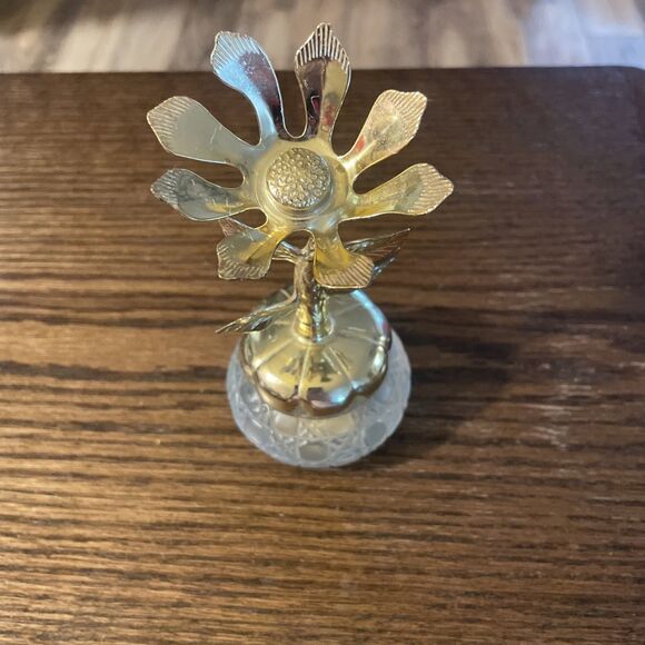 Avon | Accents | Vintage Avon Keepsake Elusivecream Sachet Perfume ...